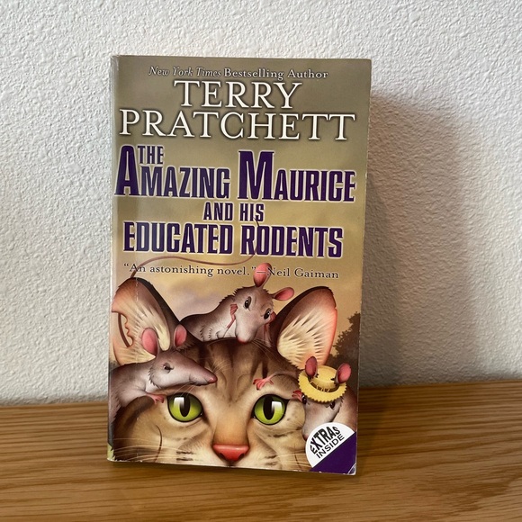 Harper Collins | Accents | The Amazing Maurice And His Educated Rodents ...